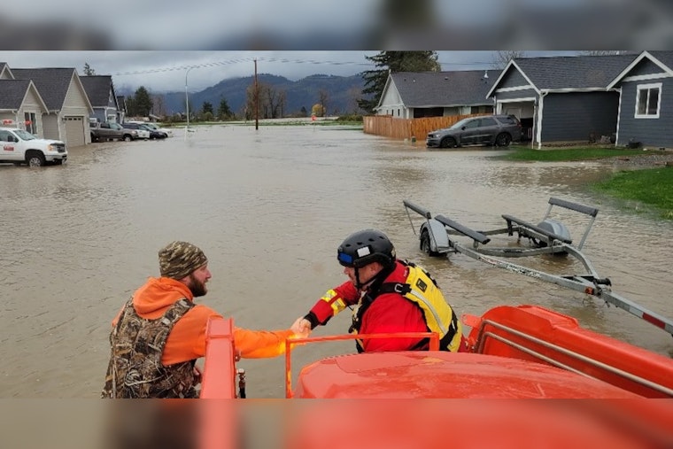 Seattle Braces for Flooding as Second Atmospheric River Hits, Wind
