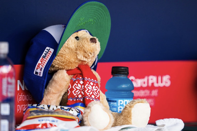 "Snitbear" Boosts Atlanta Braves' Morale in Remarkable Winning Streak