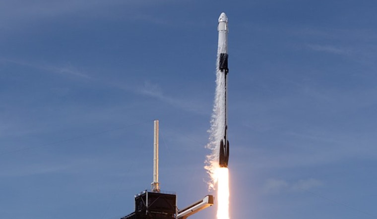 Spacex Lights Up The Night Sky With Falcon 9 Launch Boosts Starlink