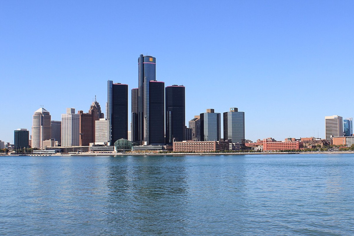 Summer Heatwave Hits Detroit with Highs Climbing to Near 98 Degrees