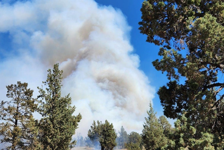 Central Oregon's McCaffery Fire Nears 500 Acres with 25% Containment,