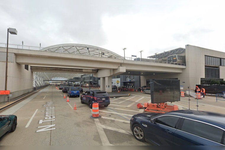 Chaos in the Skies, Over 1,800 Flights Grounded as Hurricane Beryl