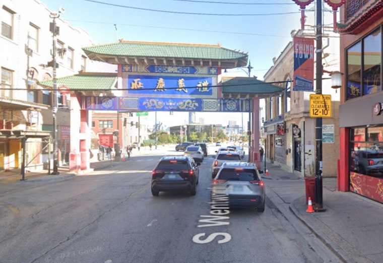 Chicago Uber Driver Shot After Intervening in Chinatown Armed Robbery