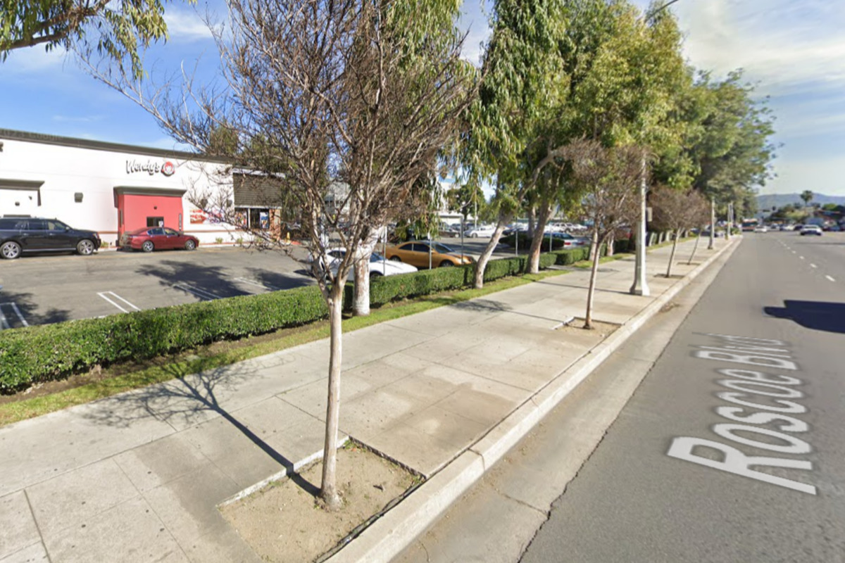 Defensive Battle Against Blaze at Notorious Los Angeles Building, LAFD