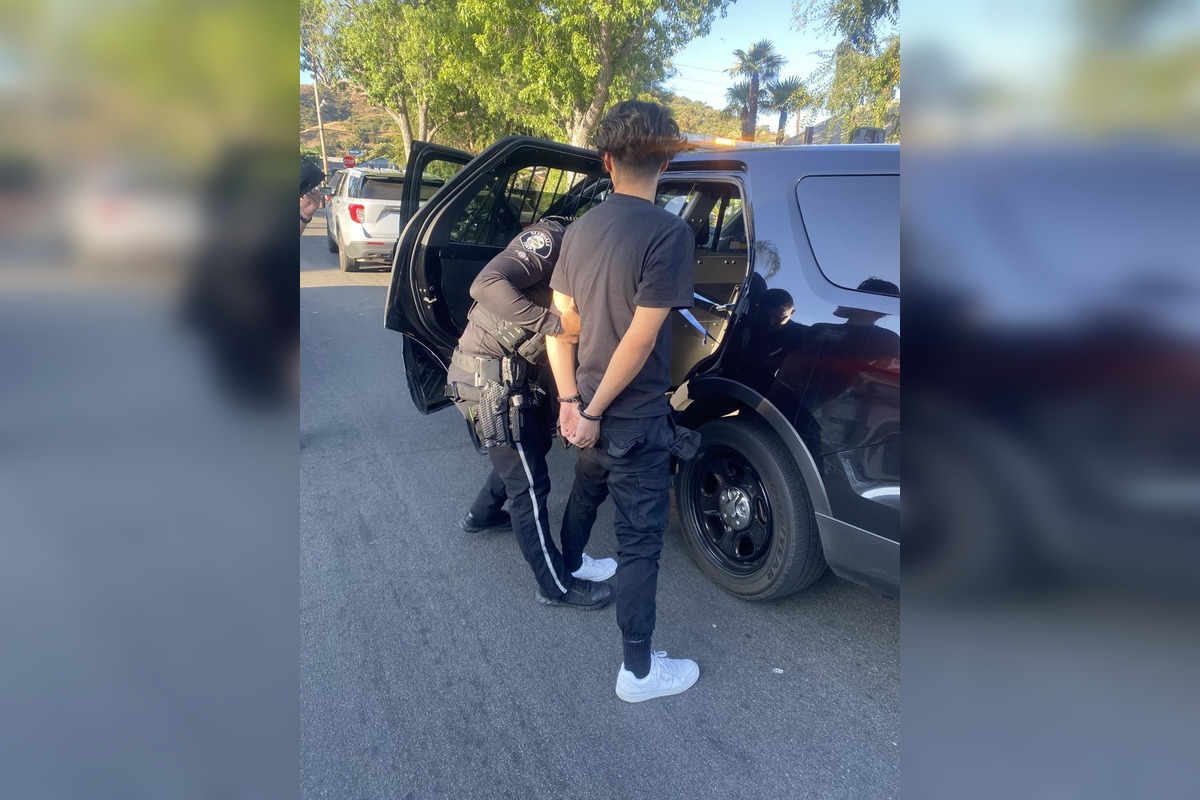Glendale Police Apprehend Suspected Reckless Motorcyclist as Street