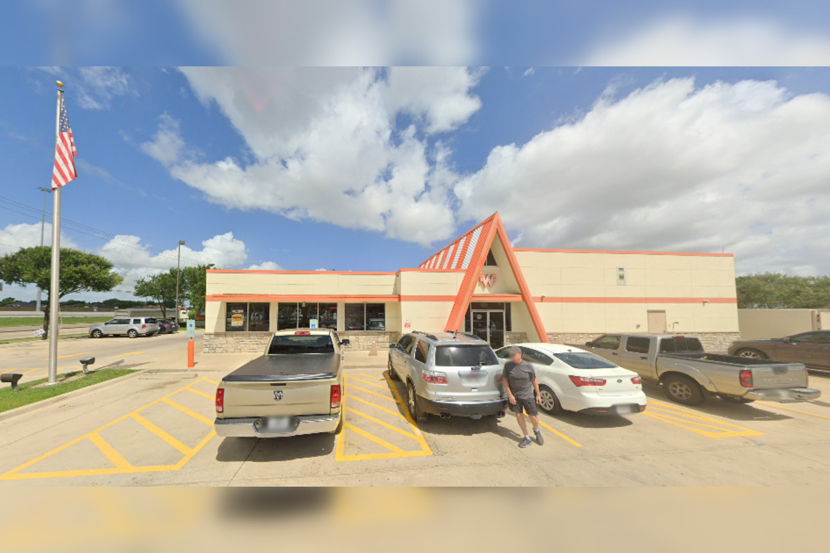 Houston Locals Use Whataburger App as Makeshift Power Outage Tracker