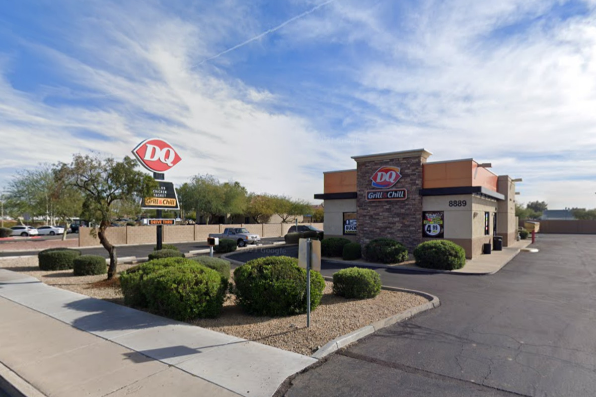 "Ice Cream Cone with a Cop": Peoria Police Department Hosts Sweet
