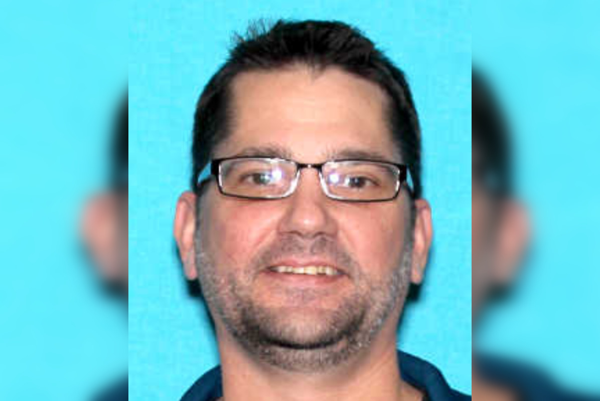 Michigan State Police in Pursuit of Convicted Felon in Grand Rapids