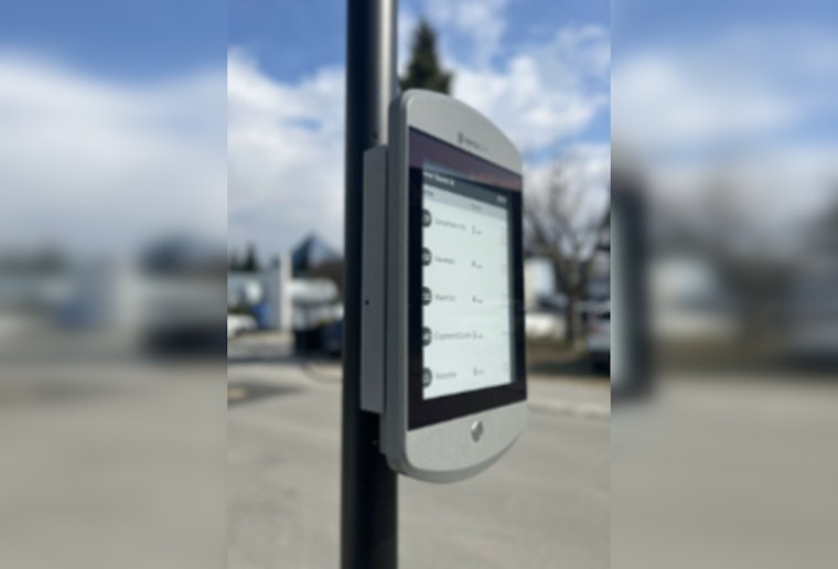Pasadena Enhances Bus Stops with Solar-Powered Real-Time Arrival