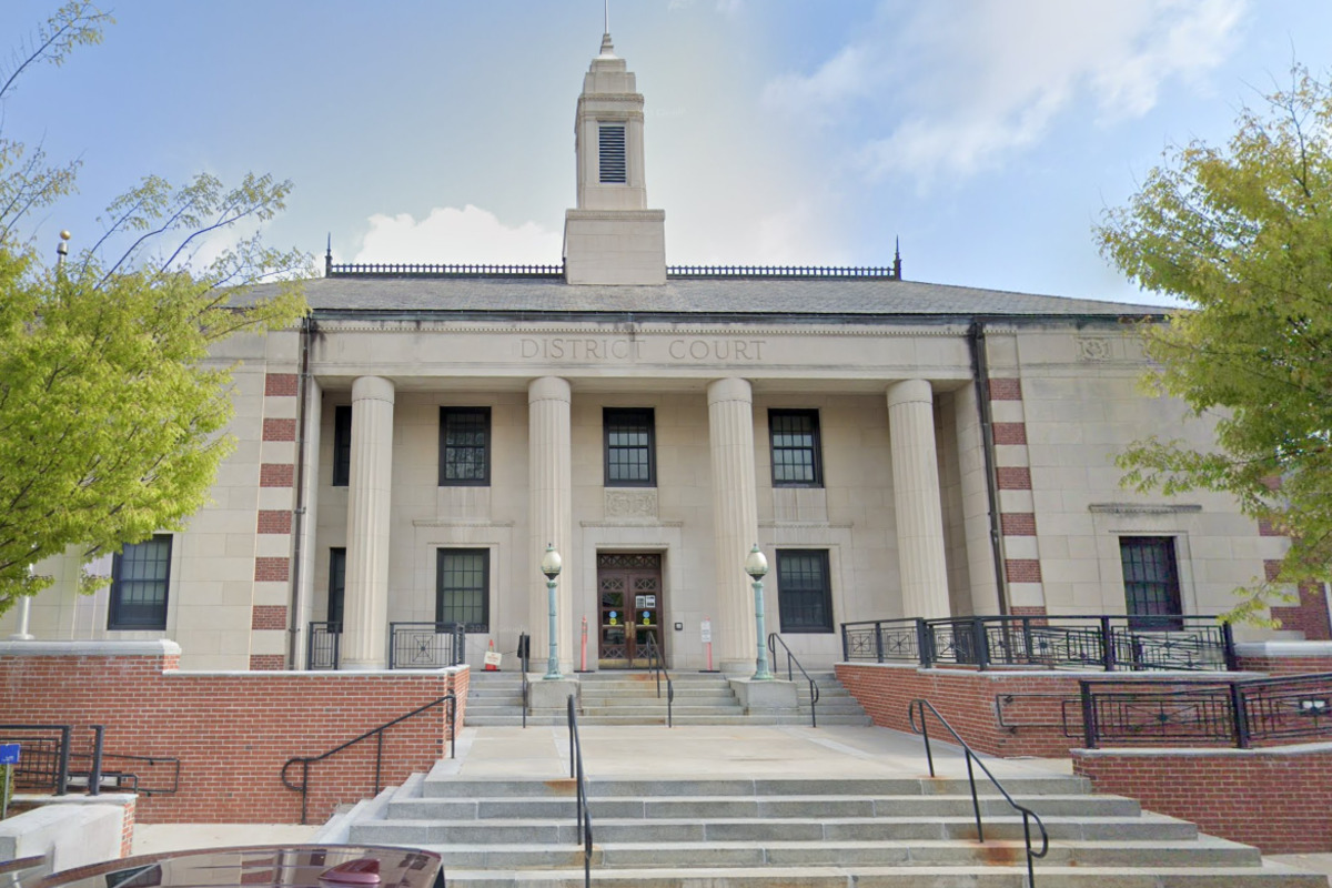 Prisoner Quarri Tyree Queen Attempts Escape from Dedham Courthouse