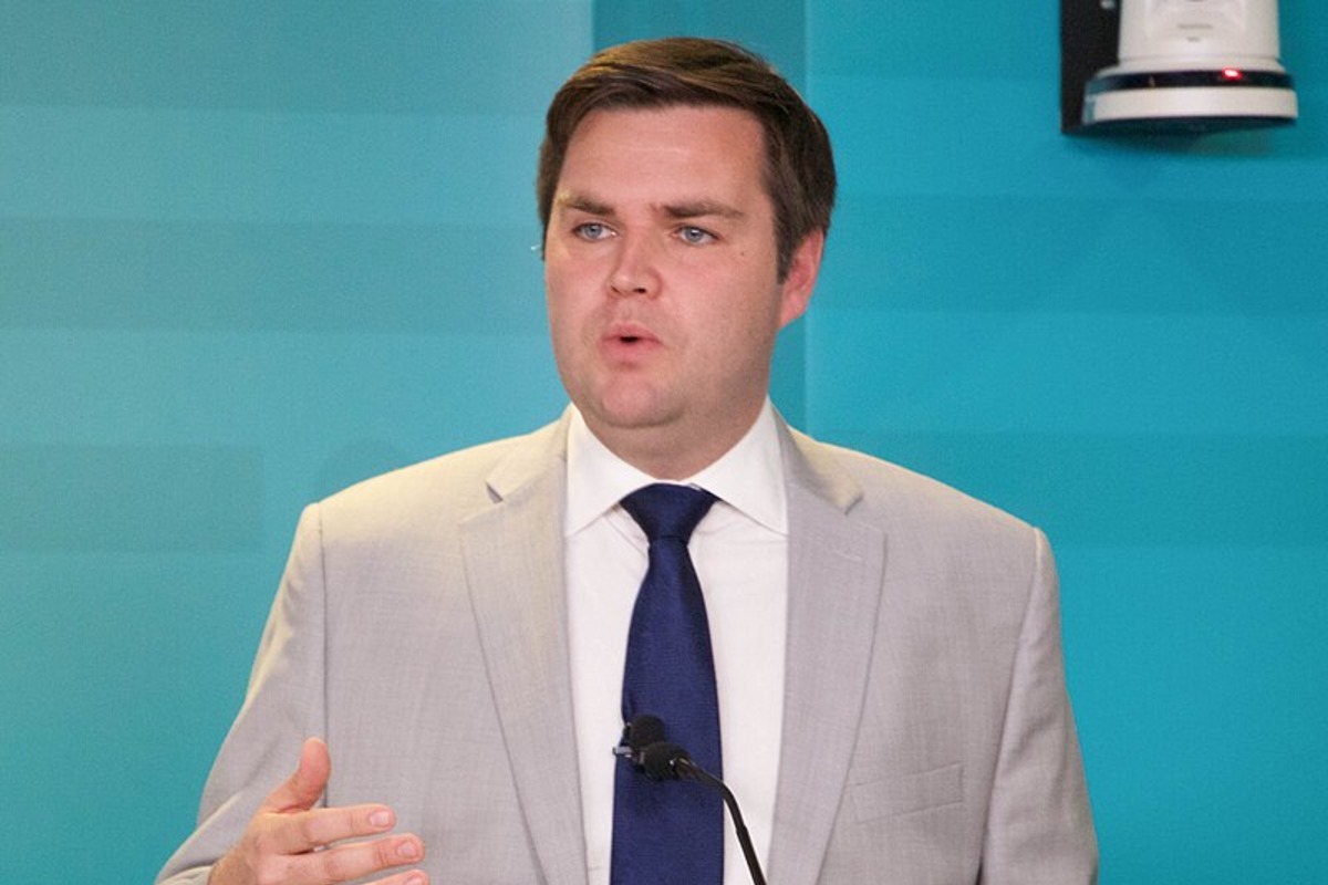 Republican VP Nominee J.D. Vance Rallies in Nevada, Signaling