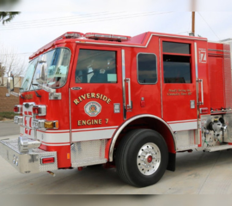 Wildfires Rage in Riverside County 1,600 Acres Scorched, Evacuations