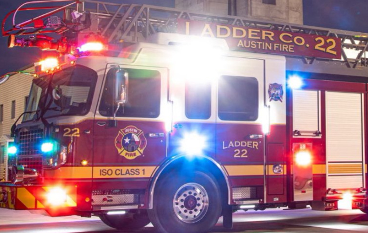 Austin Fire Department Exhibits Valor in Dual Emergencies Involving