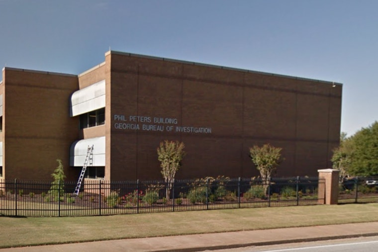 Barrow County Jailer Charged for Allegedly Tainting Inmates' Food with
