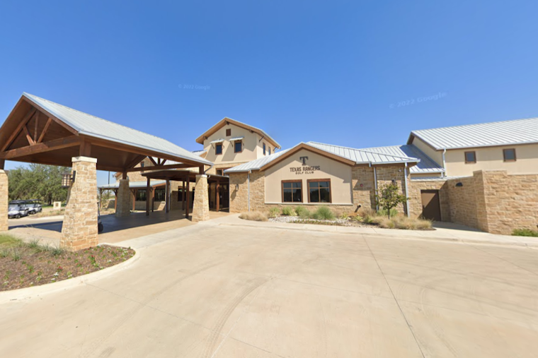 Beat the Heat with Taylor Craig Mills at Texas Rangers Golf Club's