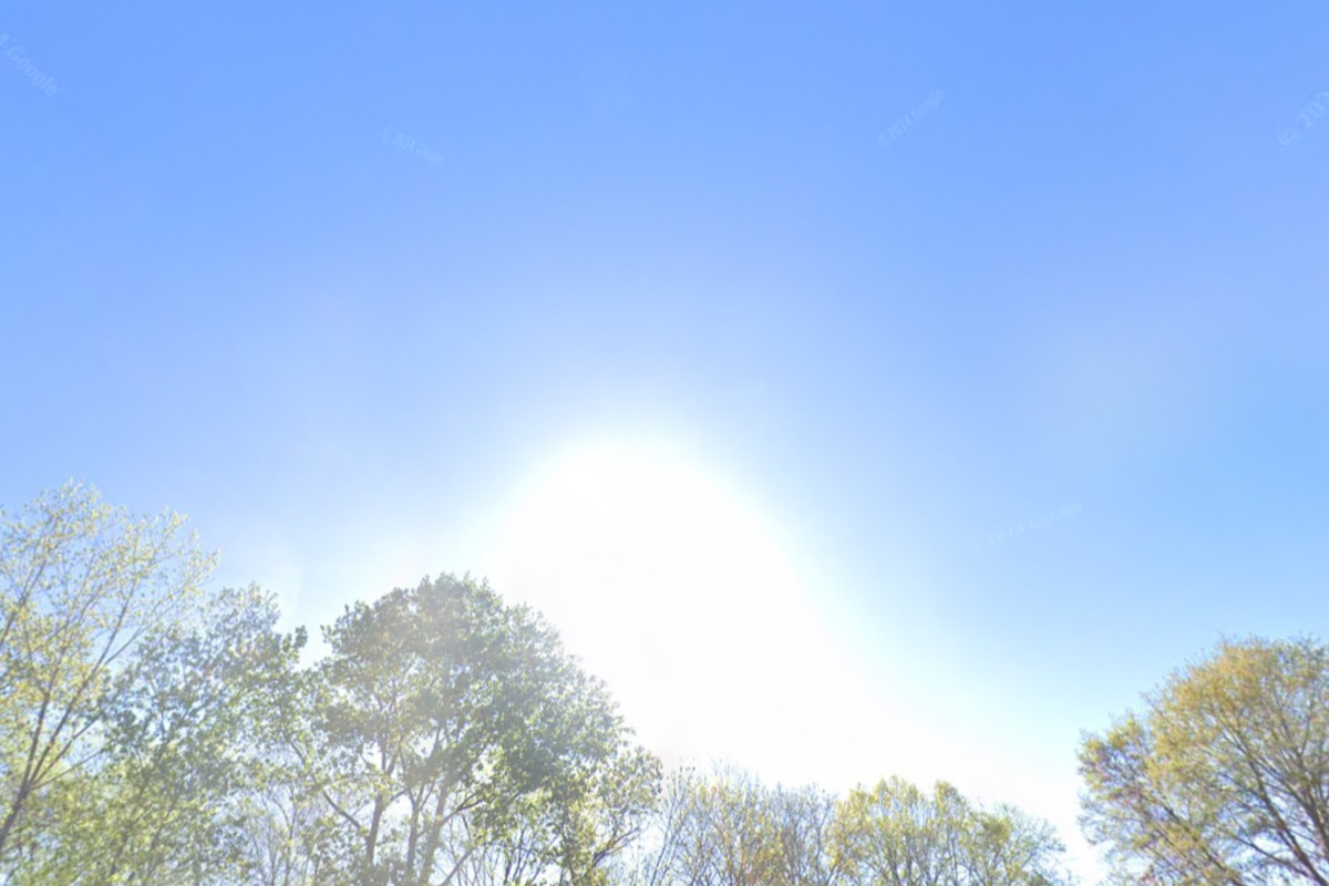 Charlotte Braces for Isolated Showers Amidst Heat Wave, NWS Advises