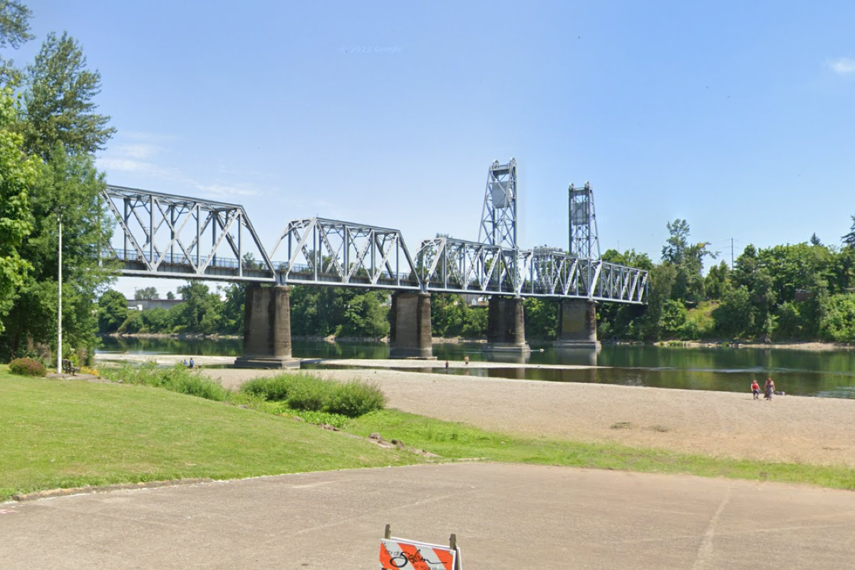 Salem Hero Dies in Willamette River Rescue, Search Continues for Man