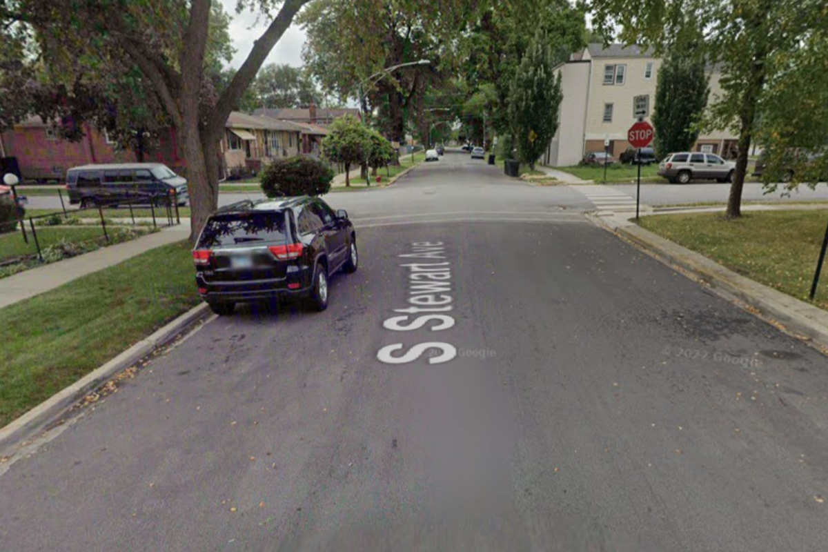 Two Juveniles Charged with Aggravated Vehicular Hijacking in Chicago