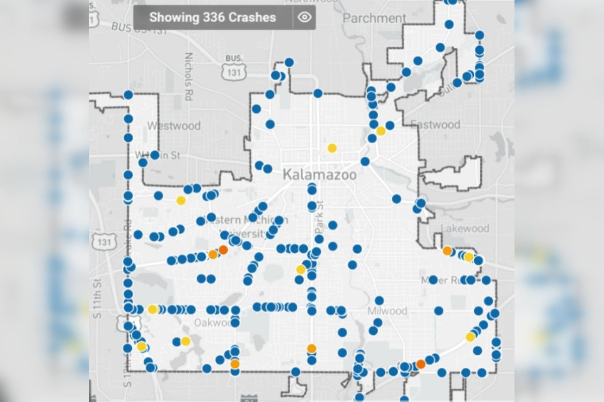 Kalamazoo Officials Warn of Increased Car-Deer Crashes During Fall