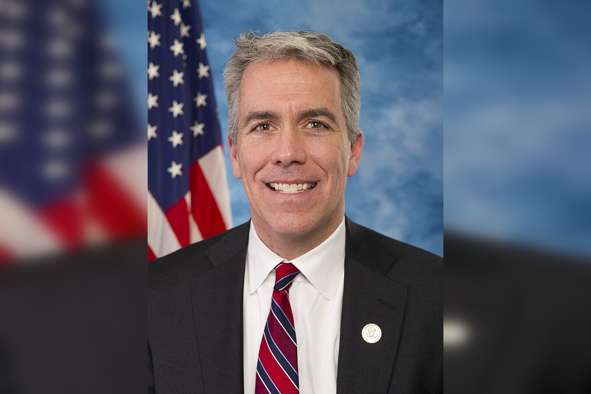 Political Shakeup, Ex-GOP Congressman Joe Walsh Champions VP Harris in