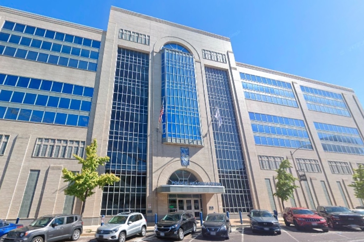 St. Louis Officer Ramelle Wallace Resigns Amidst Fallout from Bar Case