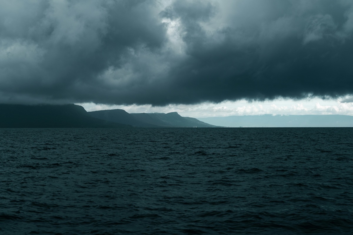 Tampa Bay on Alert with Heavy Rain, Thunderstorms, and High Surf