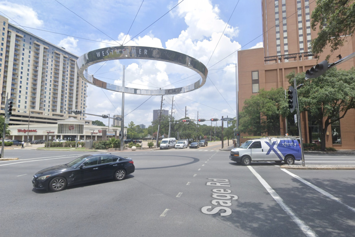 Uptown Houston Updates Iconic Galleria Street Signs with a Modern LED