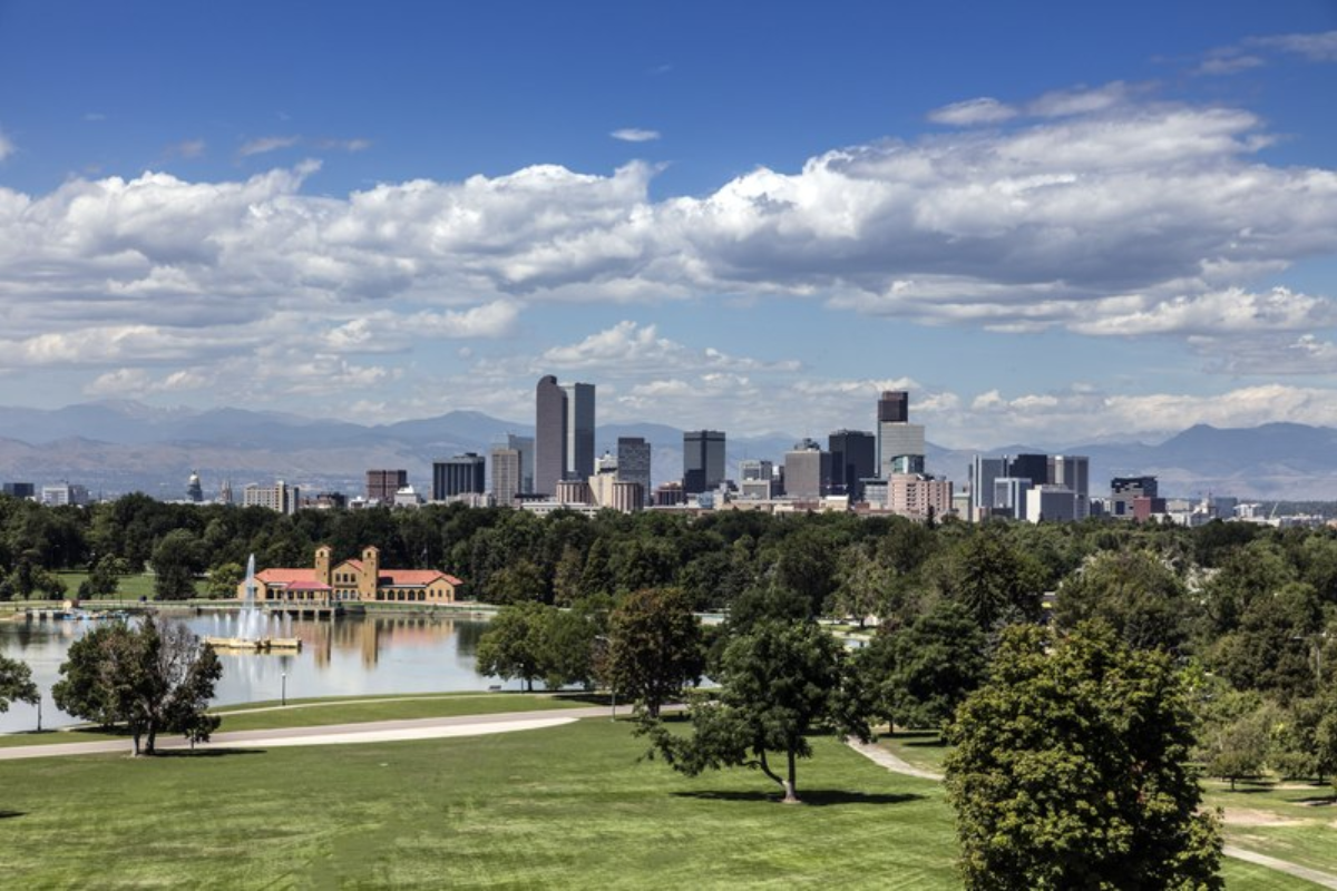 Warm and Sunny Skies Ahead for Denver, Weekend Showers in the Forecast