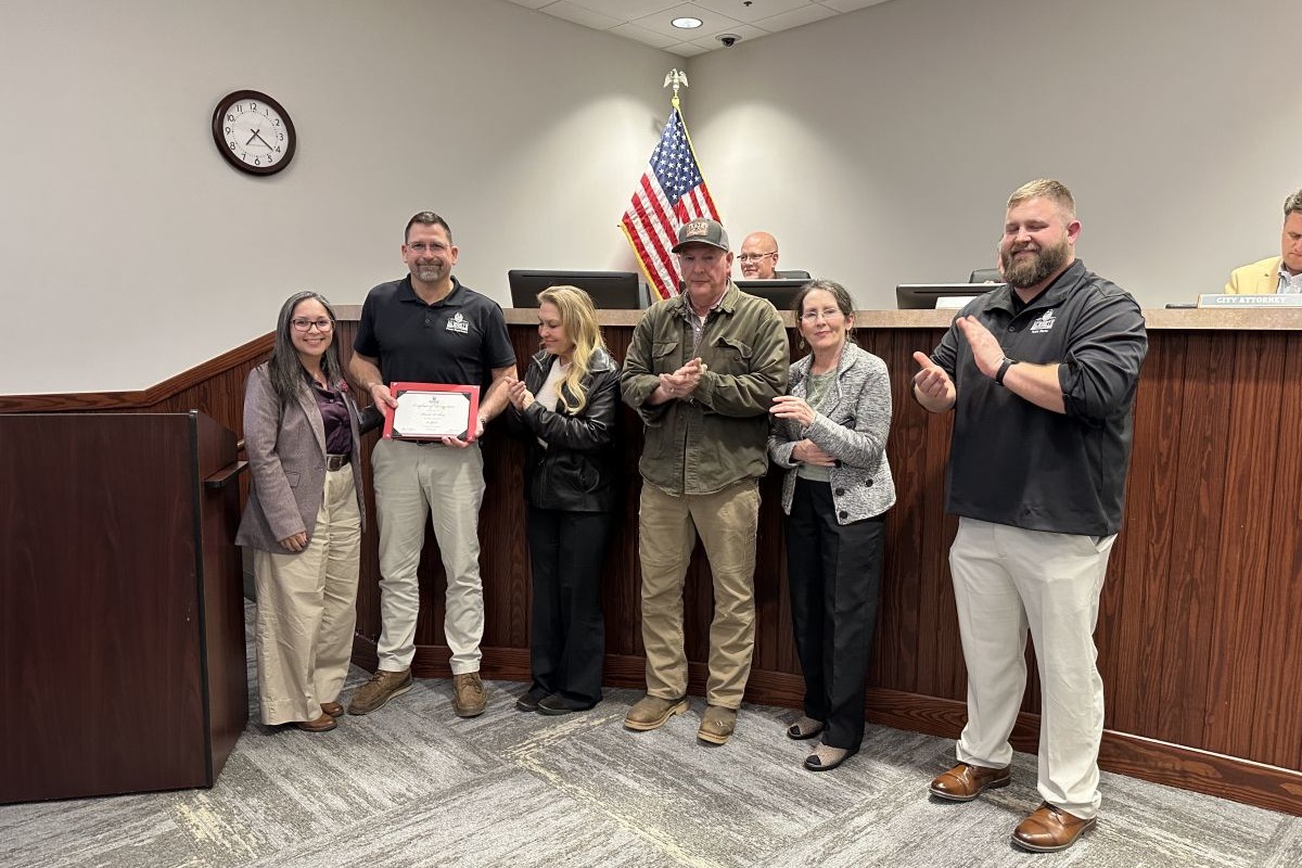 Acworth Electric Superintendent David Ross Honored for 20 Years of