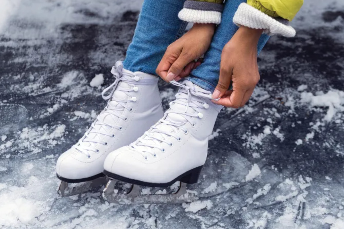 Bloomington Ice Garden Hosts Valentine's Date Skate for Couples