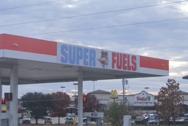 Buc-ee's Sues North Texas Chain Super Fuels Alleging Logo Infringement
