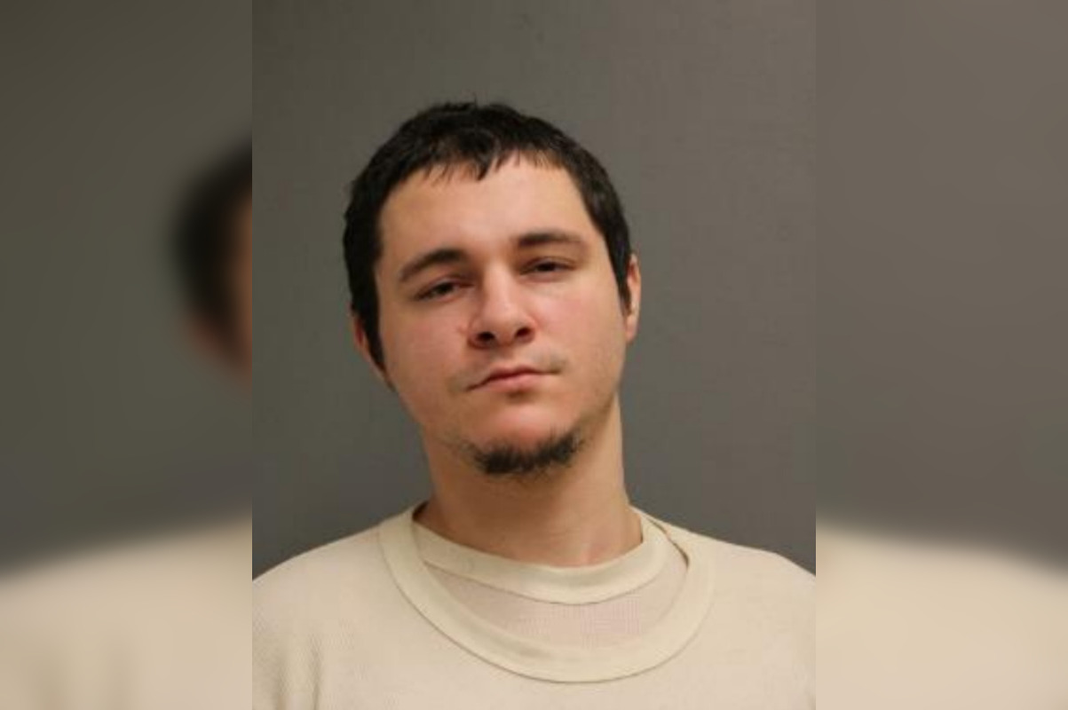Chicago Man Charged With Eight Felony Counts of Retail Theft in Local
