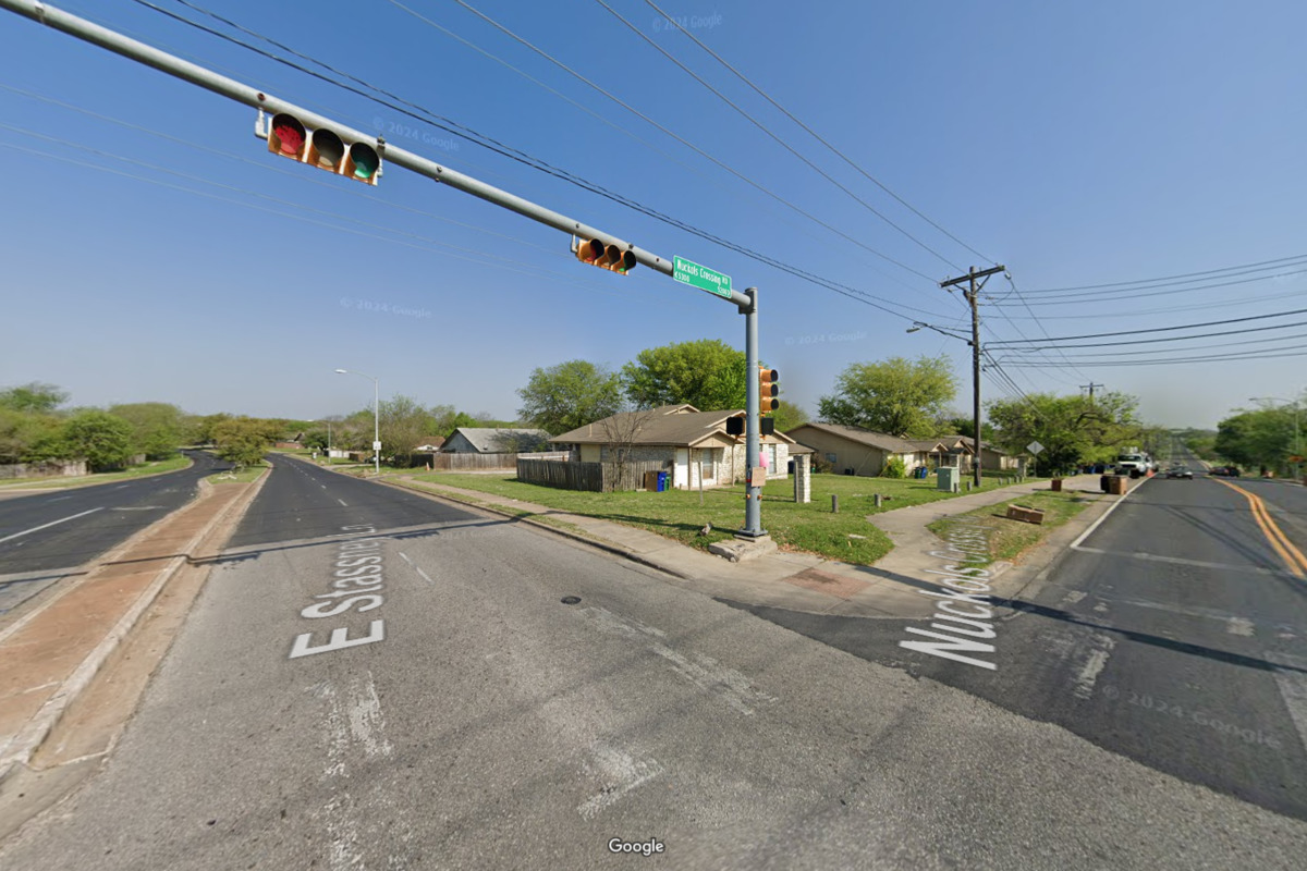 Fallen Power Lines Disrupt Traffic and Electricity in Southeast Austin