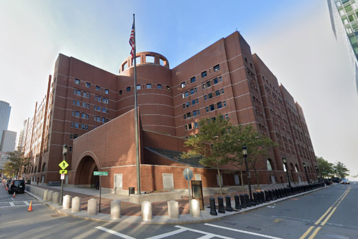 Former Keolis Assistant Chief Engineer Admits to $8 Million Fraud