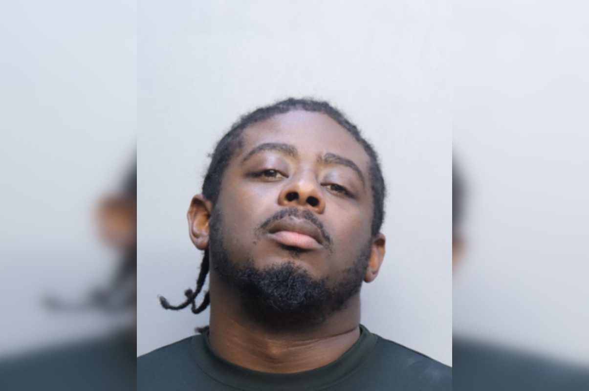 Miami School Security Guard Charged with Grooming and Inappropriate