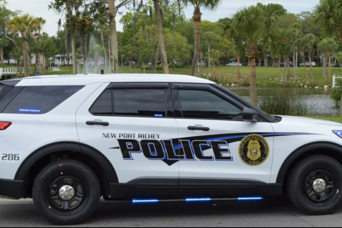 New Port Richey Police Search for Suspects in $4,000 Camera Store