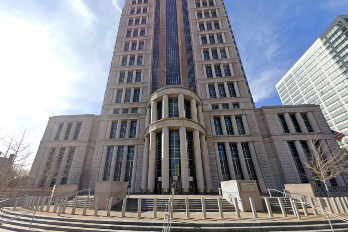 St. Louis Felon Pleads Guilty to Gun Charge After Video Call with