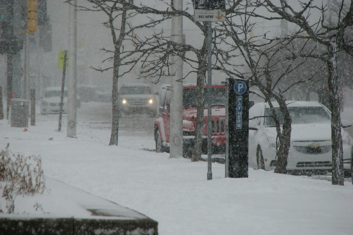 St. Louis Hit by Extreme Cold: NWS Warns of Frostbite Risk as Wind