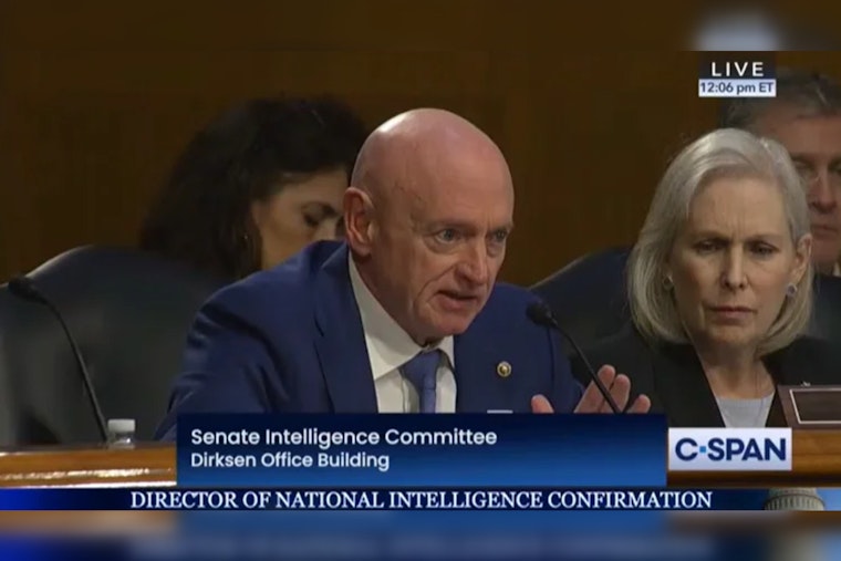 Tulsi Gabbard Grilled by Senator Mark Kelly Over Intelligence