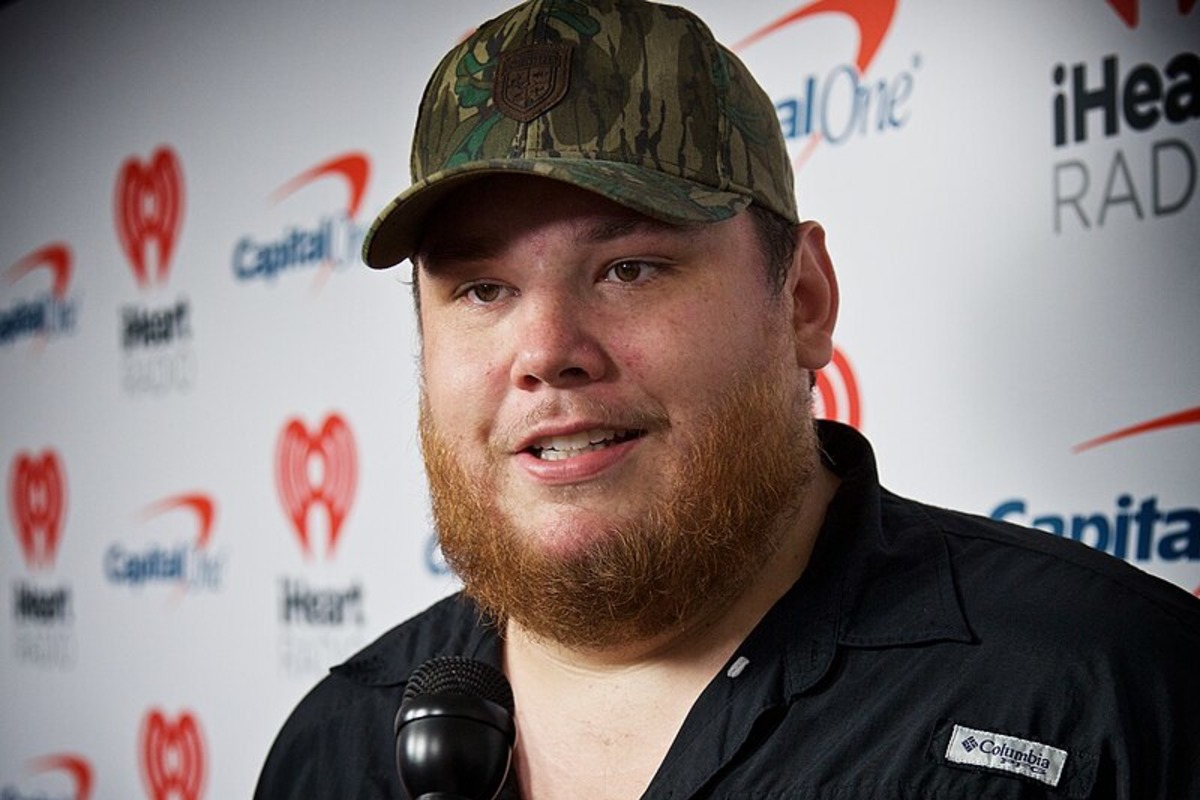 Country Star Luke Combs to Debut at Green Bay's Lambeau Field in 2026