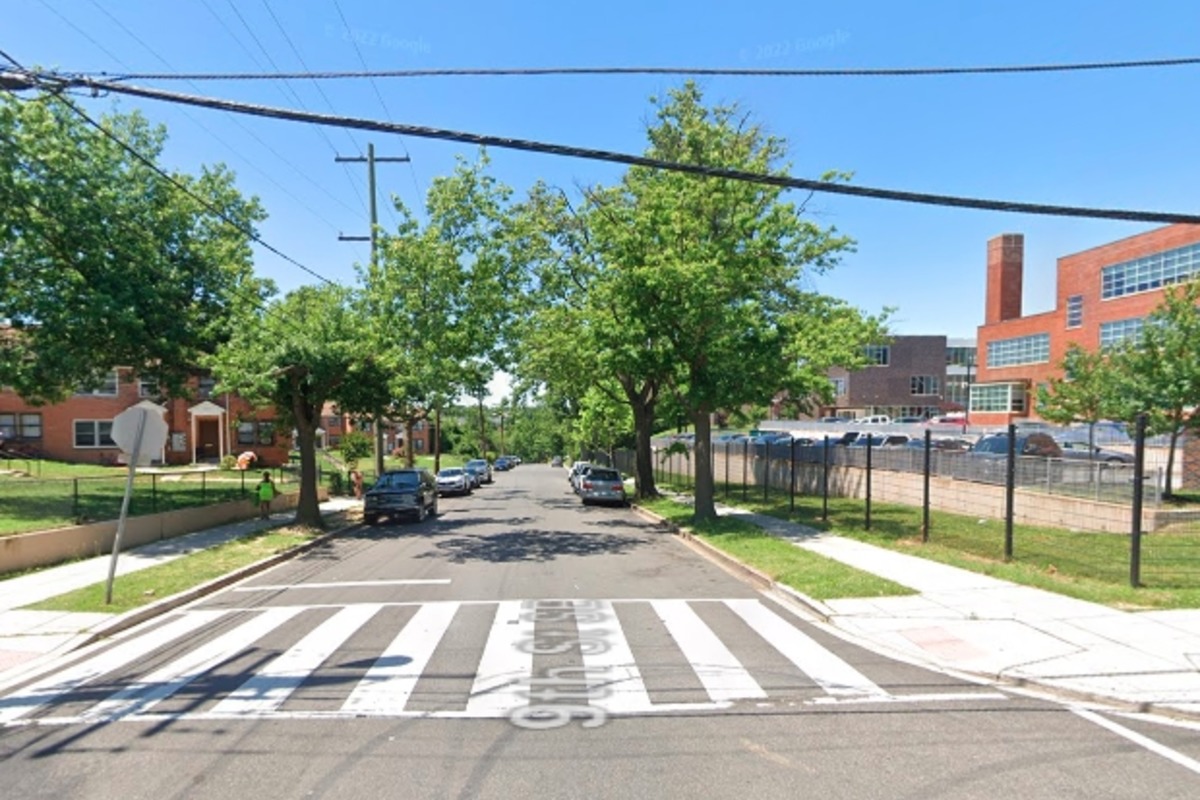 Fatal Shooting in Southeast Washington DC Prompts Police Search for