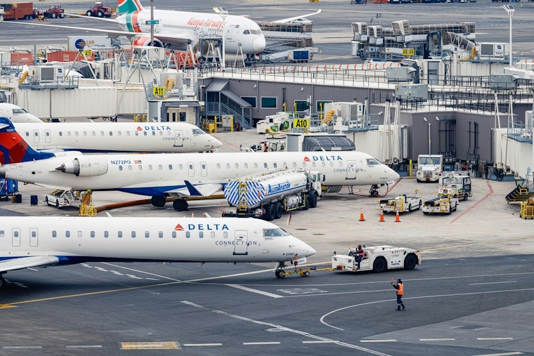 Flight Attendant Injured as Two Delta Connection Planes Collide at