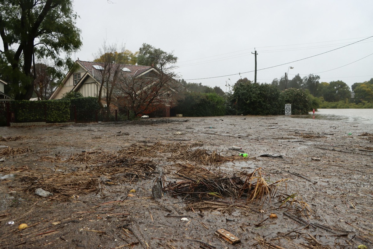 Globe, Arizona Faces Ongoing Flood Recovery as New Storm Threatens;