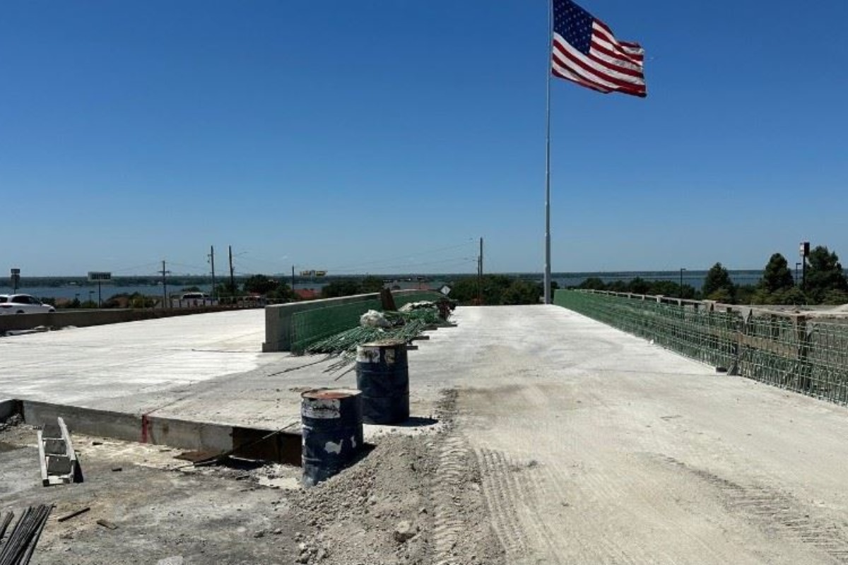 Horizon Road Bridge Construction Advances: Vertical Shafts to Improve