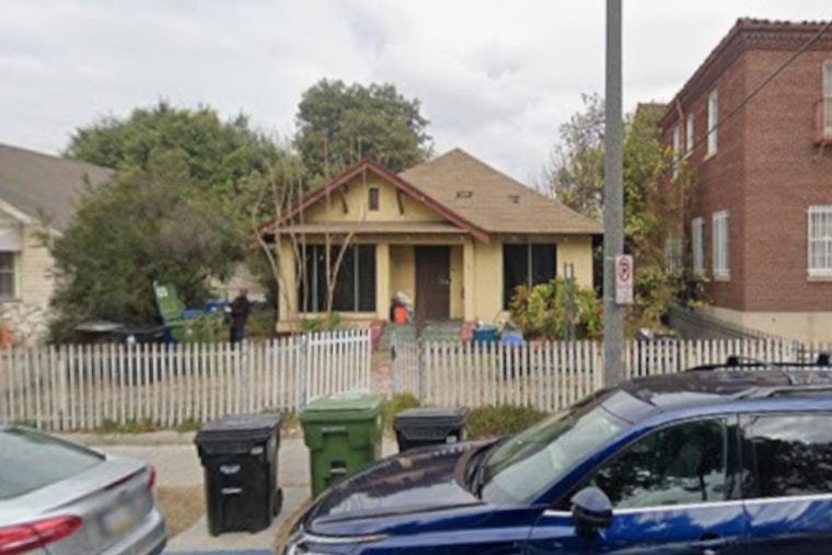 LAFD Extinguishes South Park House Fire in Under 20 Minutes; No