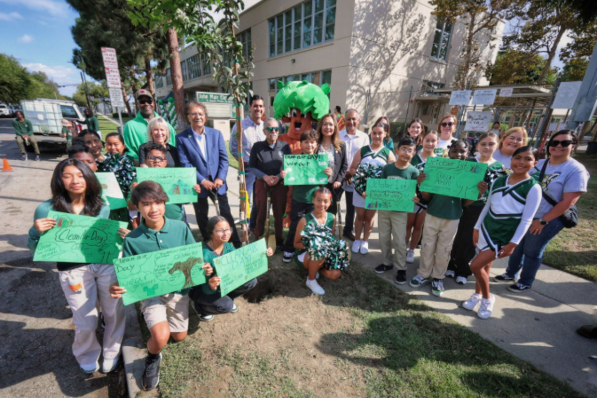 Long Beach Celebrates Clean Air Day with 21 New Trees at Muir Academy