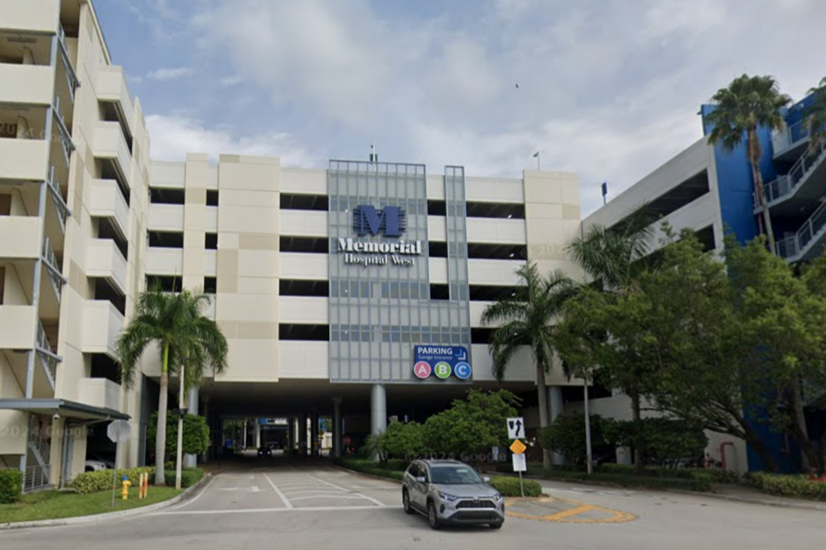 Memorial Hospital West Transforms Into a Chapel for Cancer Patient's