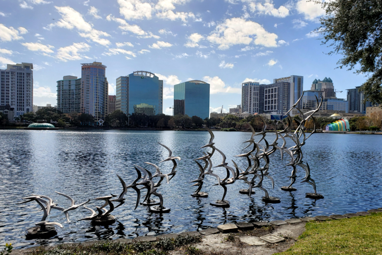 Orlando and Coastal Areas Brace for Windy Weekend, Rip Currents Pose