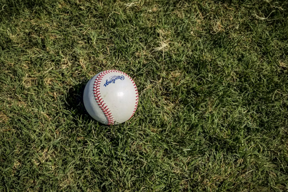 Seattle Braces for Exciting Sports Weekend with Mariners, Seahawks,