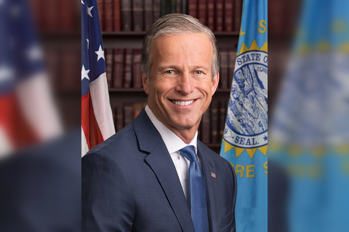 Senate Majority Leader Thune Blames Democrats for Shutdown, Urges